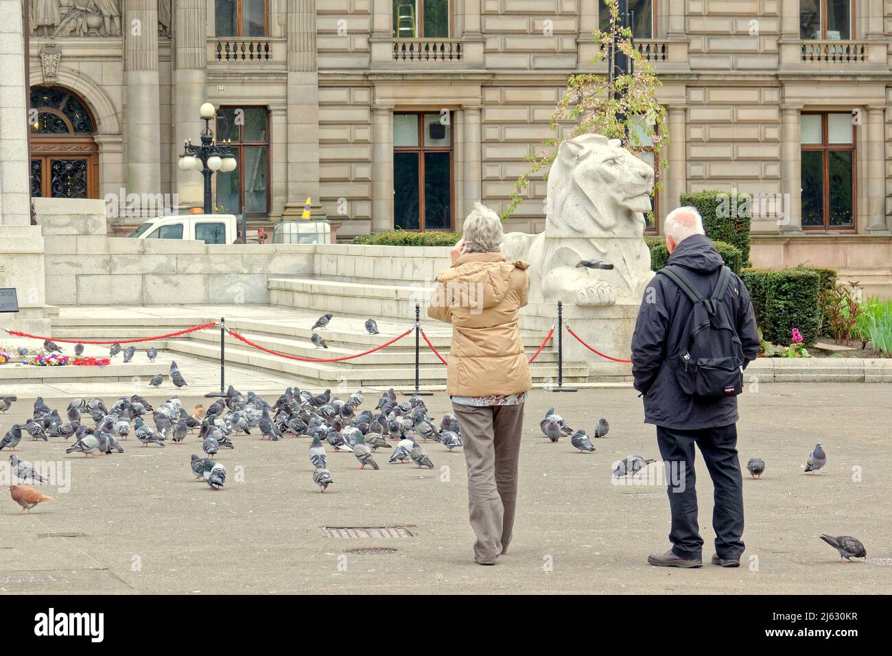 Glasgow, Scotland, UK 27th April, 2022. Pigeon infestation continues to ...