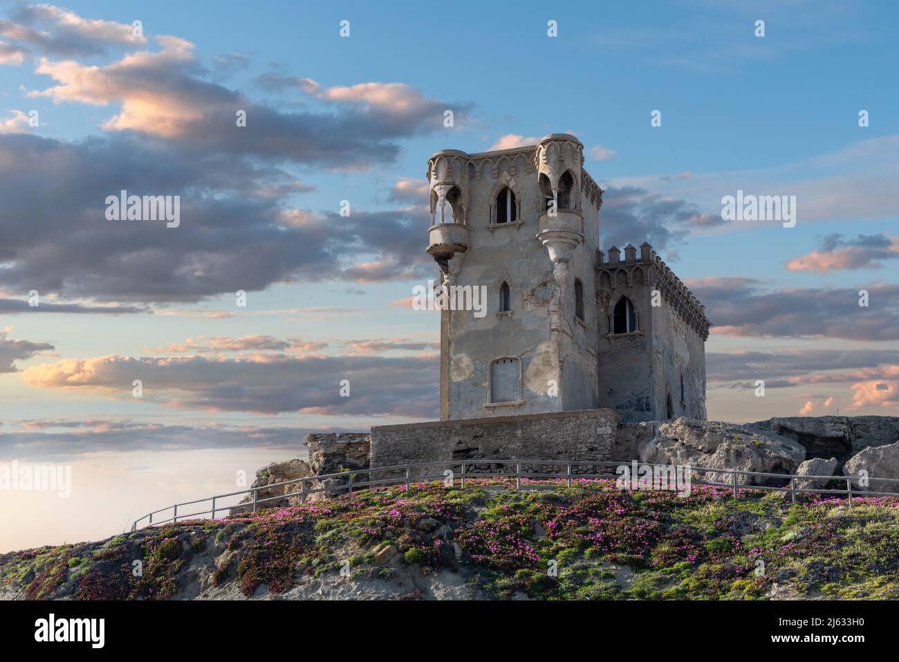 Defence of tarifa castle hi-res stock photography and images - Alamy