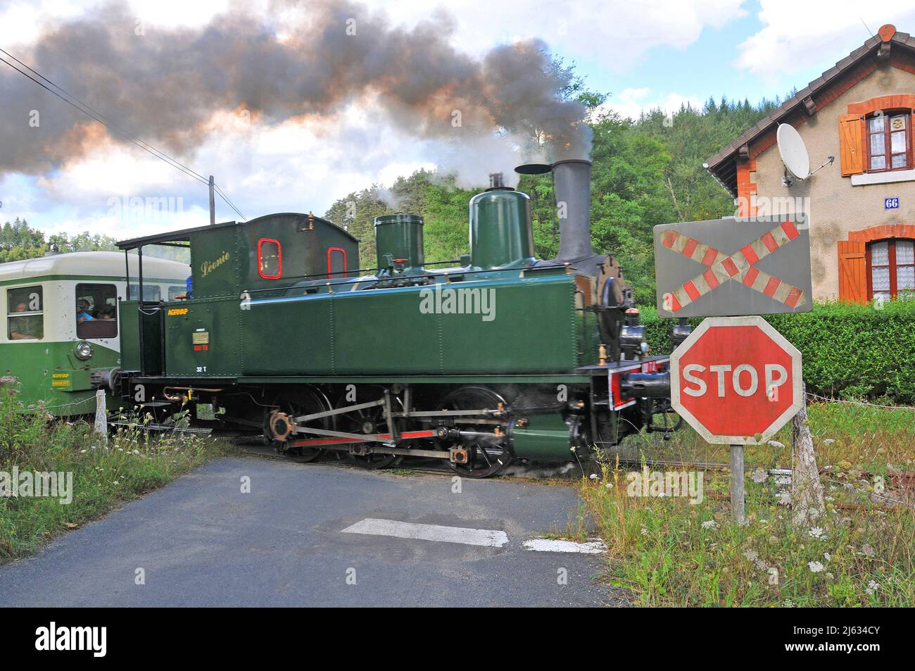 Steam train road sign hi-res stock photography and images - Alamy