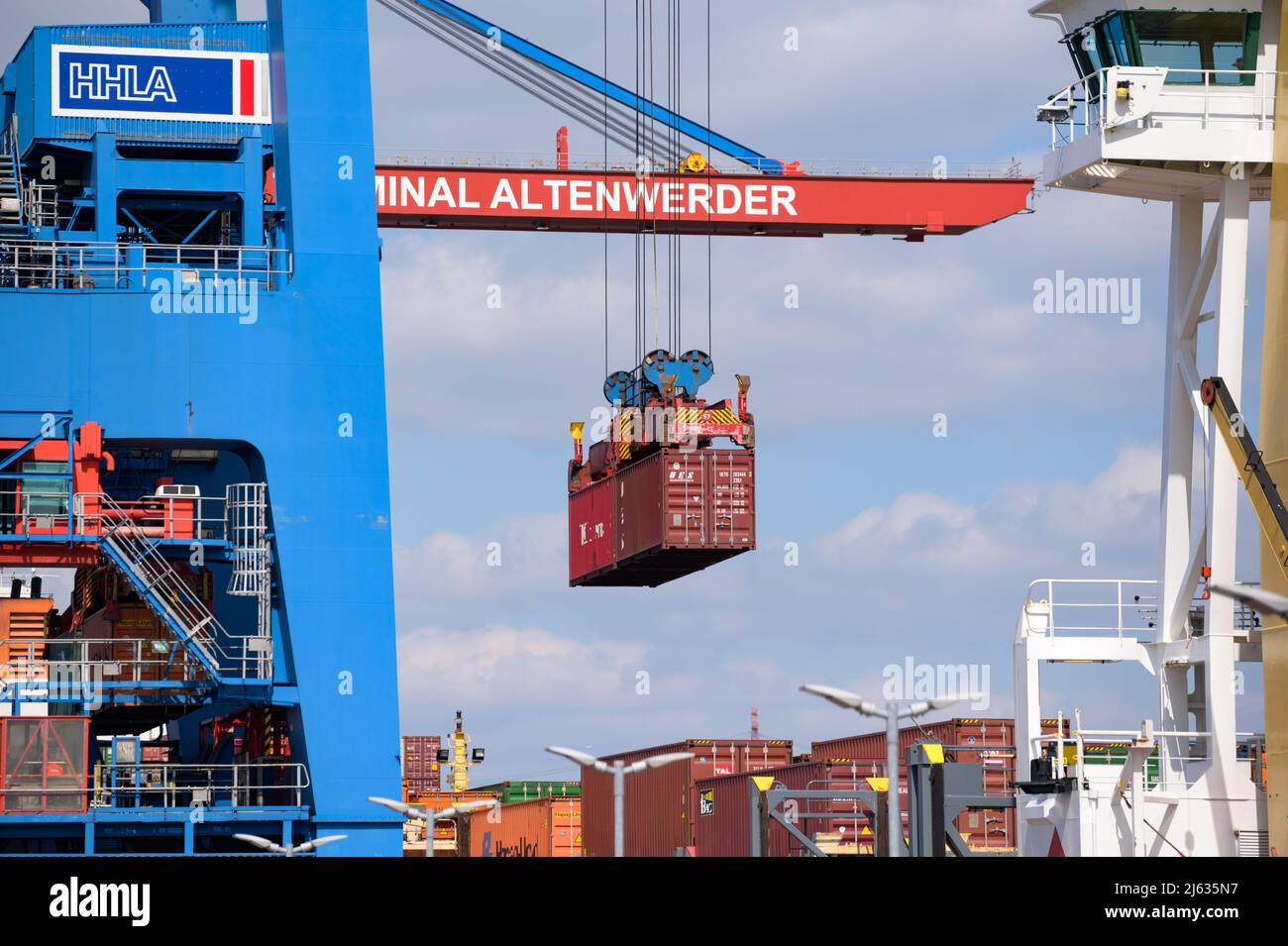 Hamburg, Germany. 27th Apr, 2022. A container is loaded on the premises ...