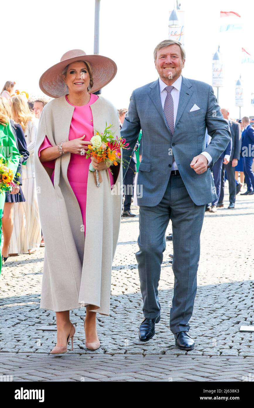 King Willem-Alexander and Queen Maxima of the Netherlands celebrating ...
