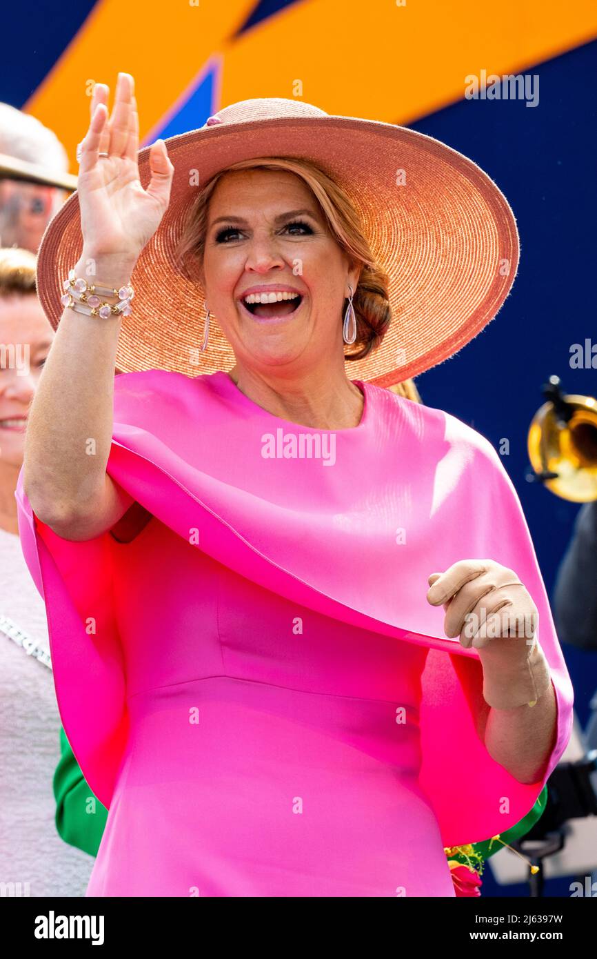 Queen Maxima of the Netherlands celebrating the King's 55th birthday ...