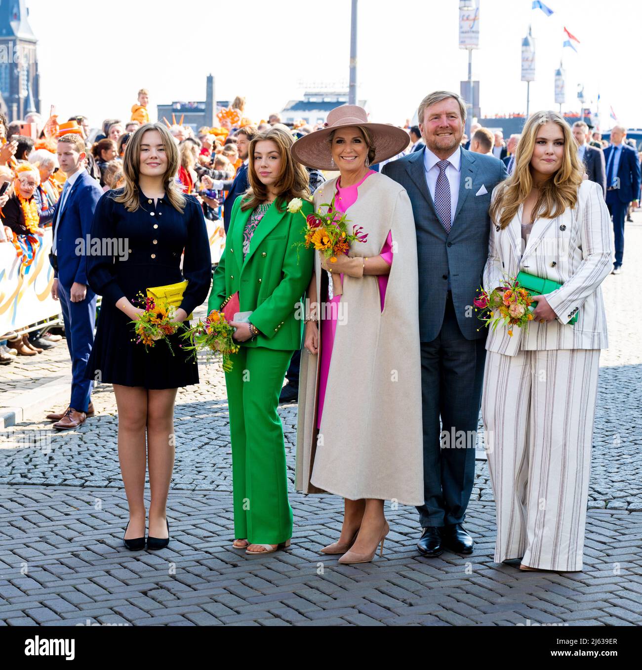 King Willem-Alexander and Queen Maxima with their daughters Princess ...