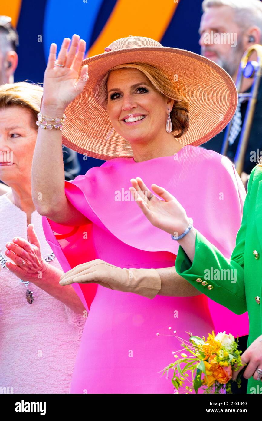 Queen Maxima of the Netherlands celebrating the King's 55th birthday ...