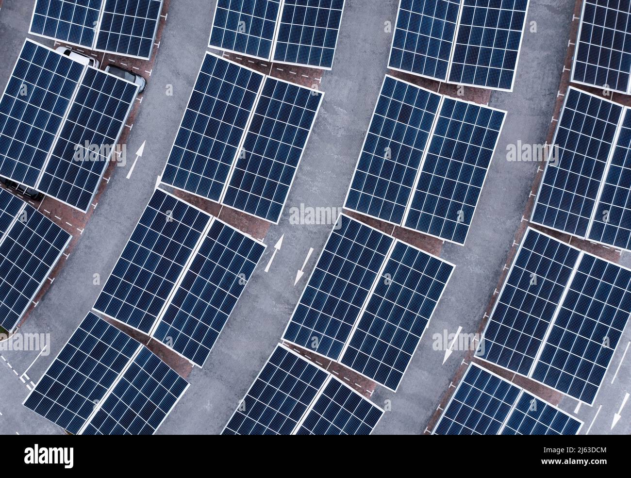 Curved solar panel roof hi-res stock photography and images - Alamy