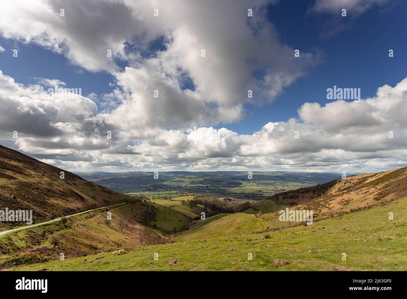 Vale of clwyd wales hi-res stock photography and images - Alamy