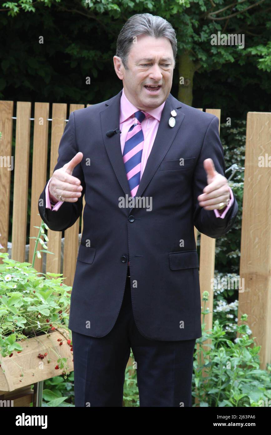 London, UK. Alan Titchmarsh at the RHS Chelsea Flower Show Press and ...