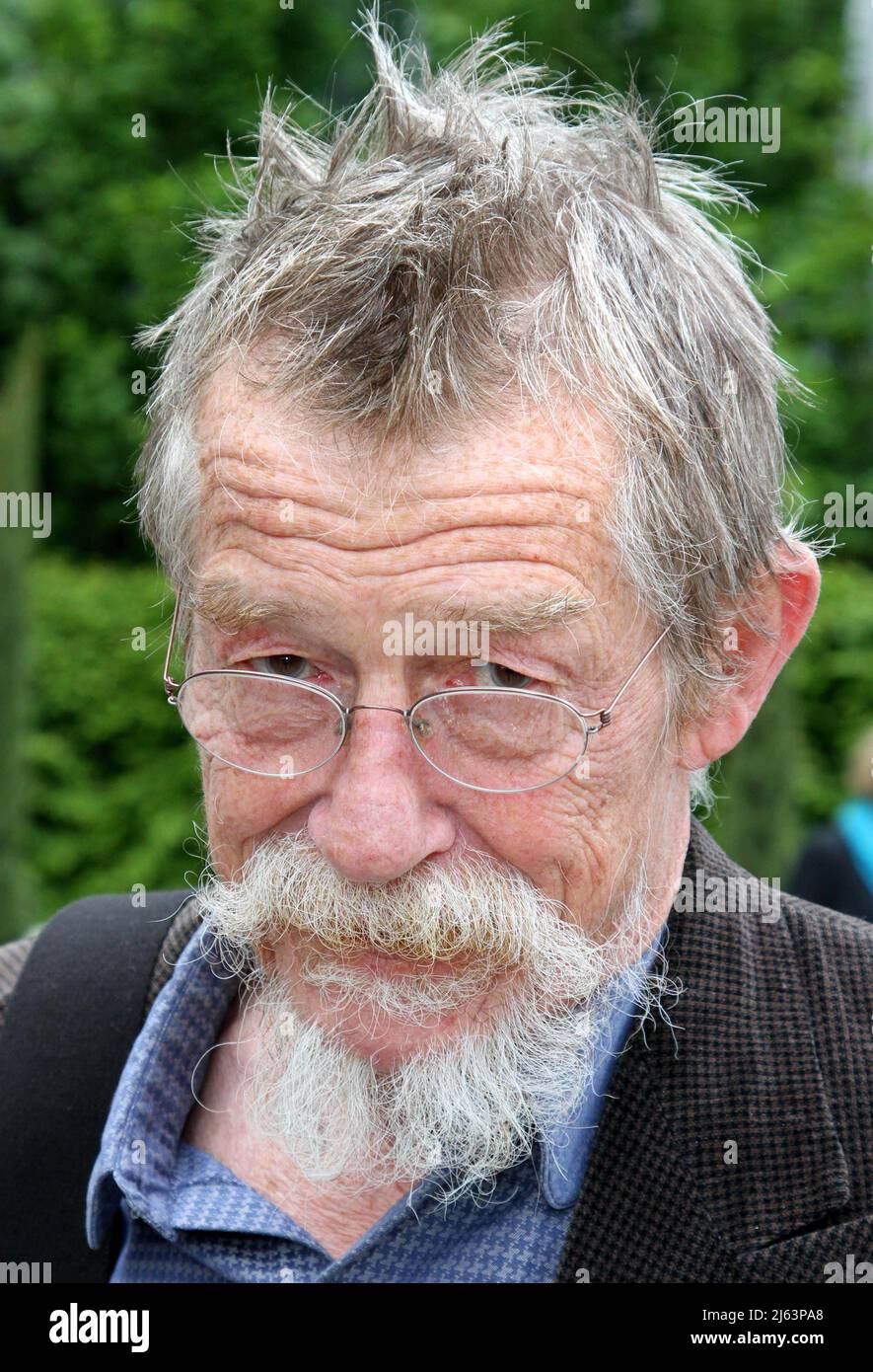 London, UK. John Hurt at the RHS Chelsea Flower Show Press and VIP Day ...