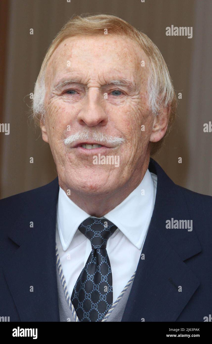 London, UK. Bruce Forsyth at the RHS Chelsea Flower Show Press and VIP ...