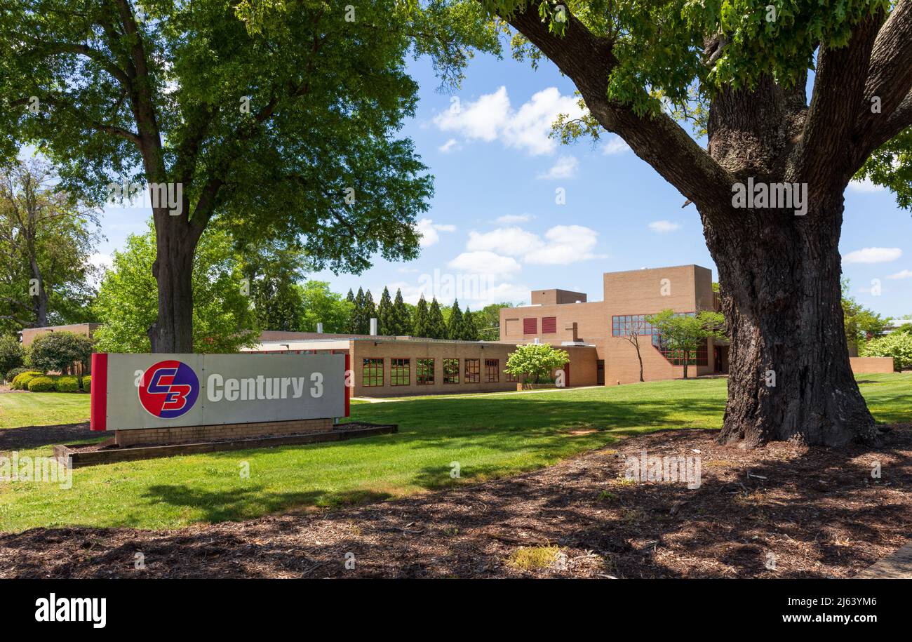 GREER, SC, USA 24 APRIL 2022: Building and sign of Century 3, an ...