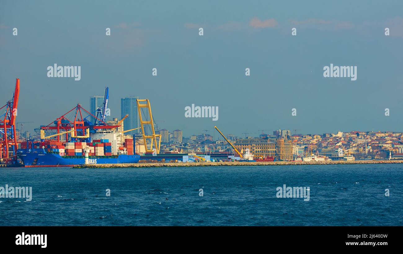 Istanbul, Turkey - 05.05.2022: Haydarpasa Port and Container Terminal ...