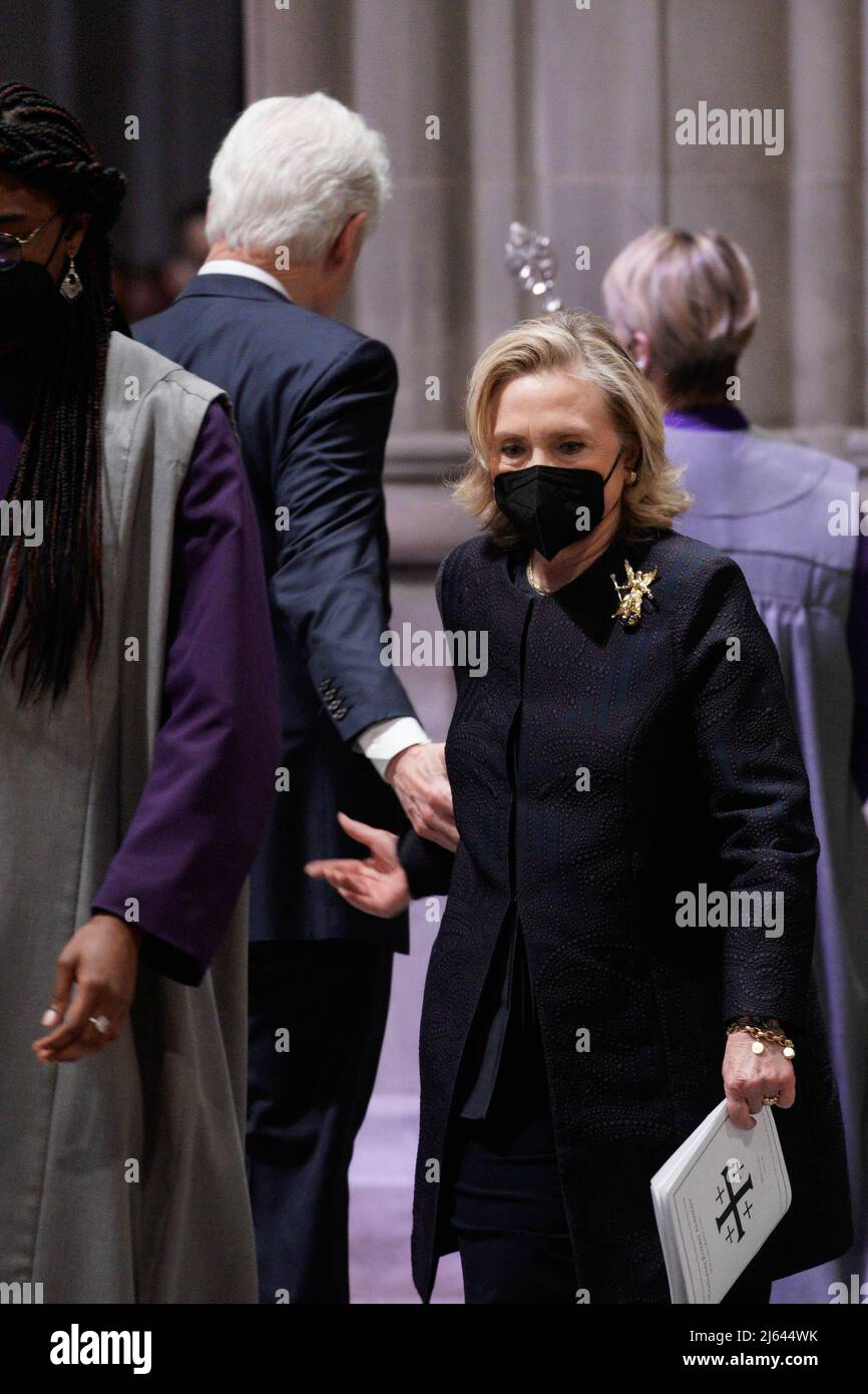 Former United States President Bill Clinton and former US Secretary of ...