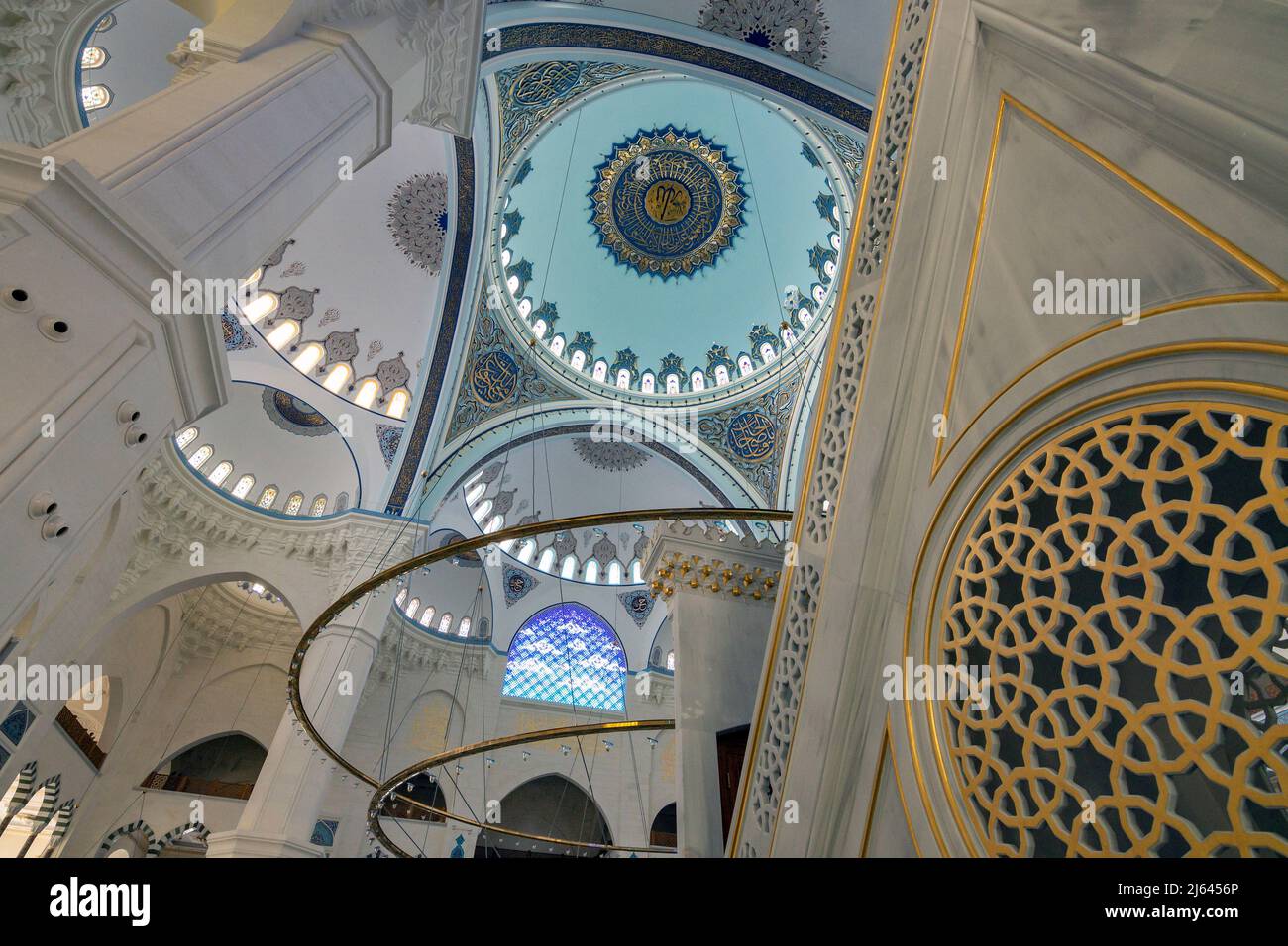 The Grand Camlica Mosque in Uskudar District of Istanbul, Turkey Stock ...