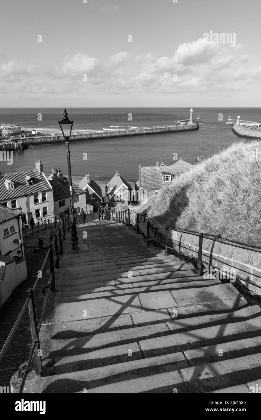 Whitby church stairs hi-res stock photography and images - Alamy