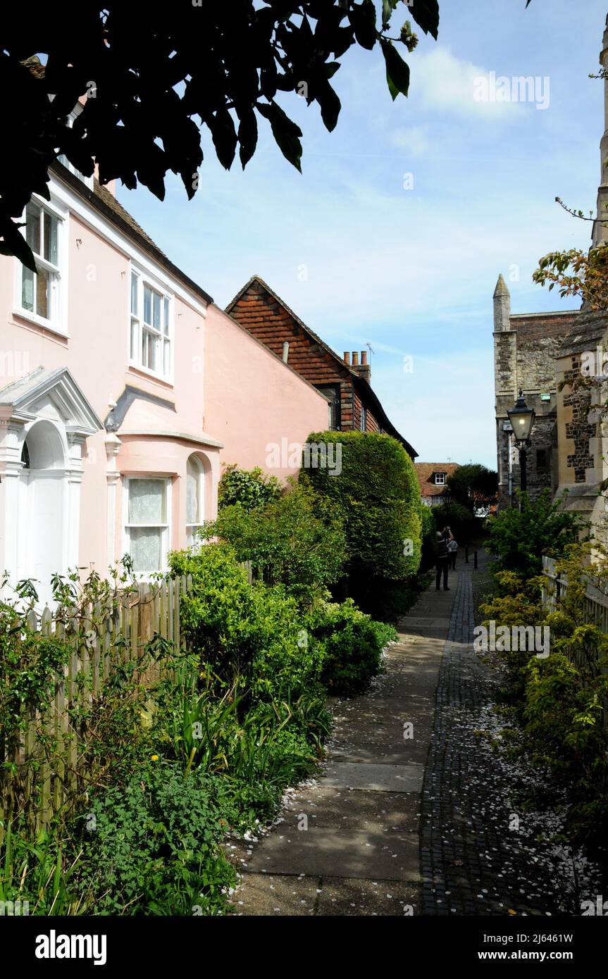 Pink painted house by Church Square in the historic town of Rye in the ...