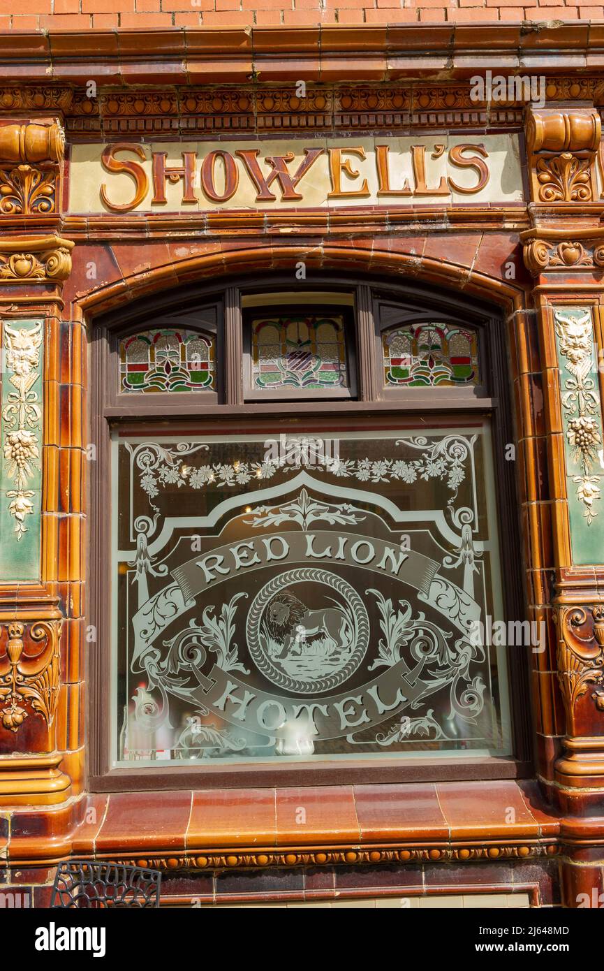 Tiled British Pub Frontage Stock Photo - Alamy