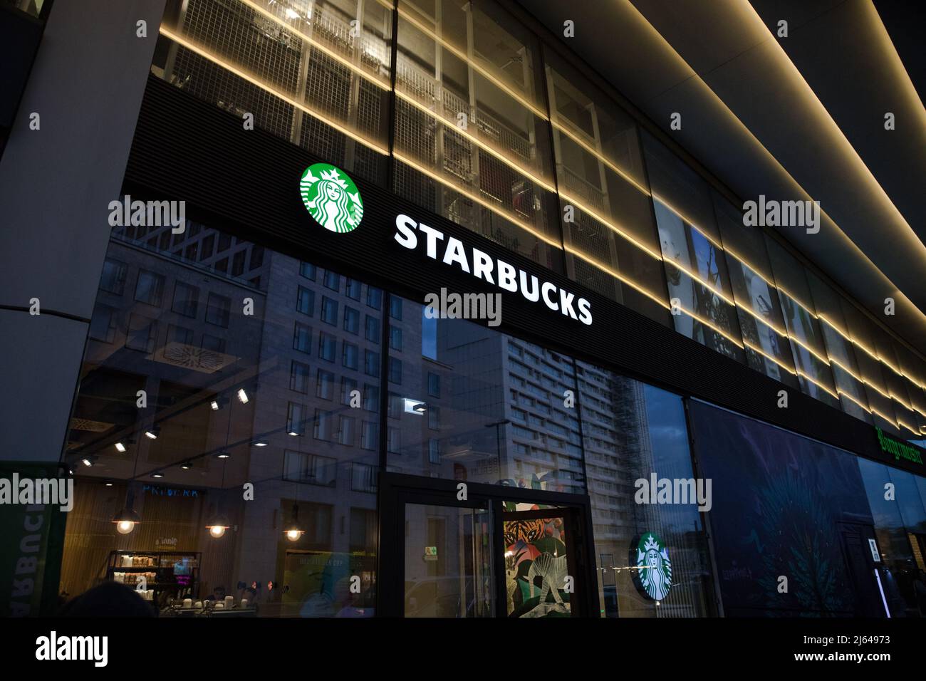 Starbucks in berlin hi-res stock photography and images - Alamy