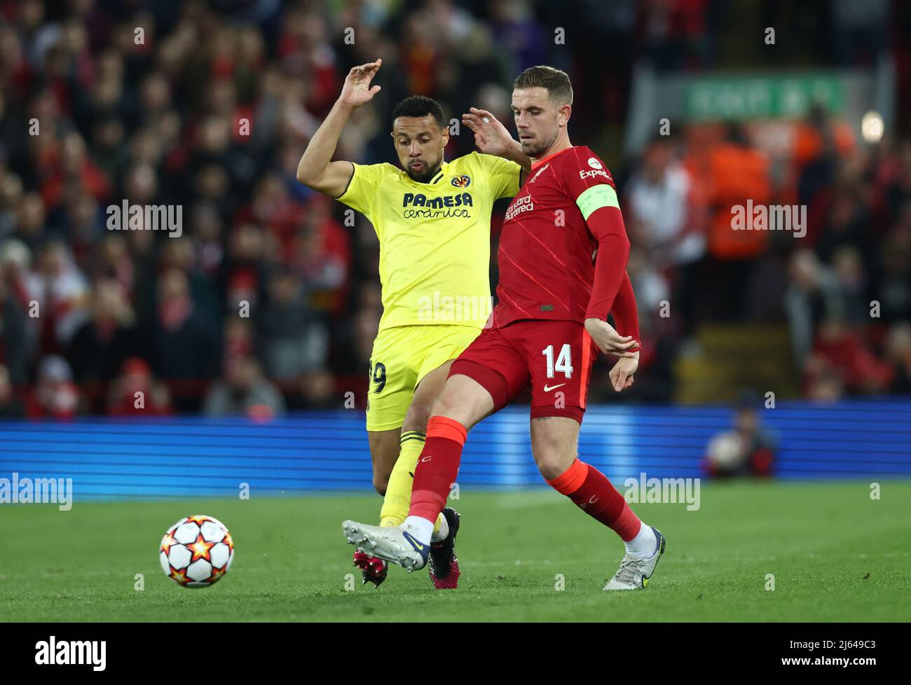 Henderson liverpool villarreal hi-res stock photography and images - Alamy
