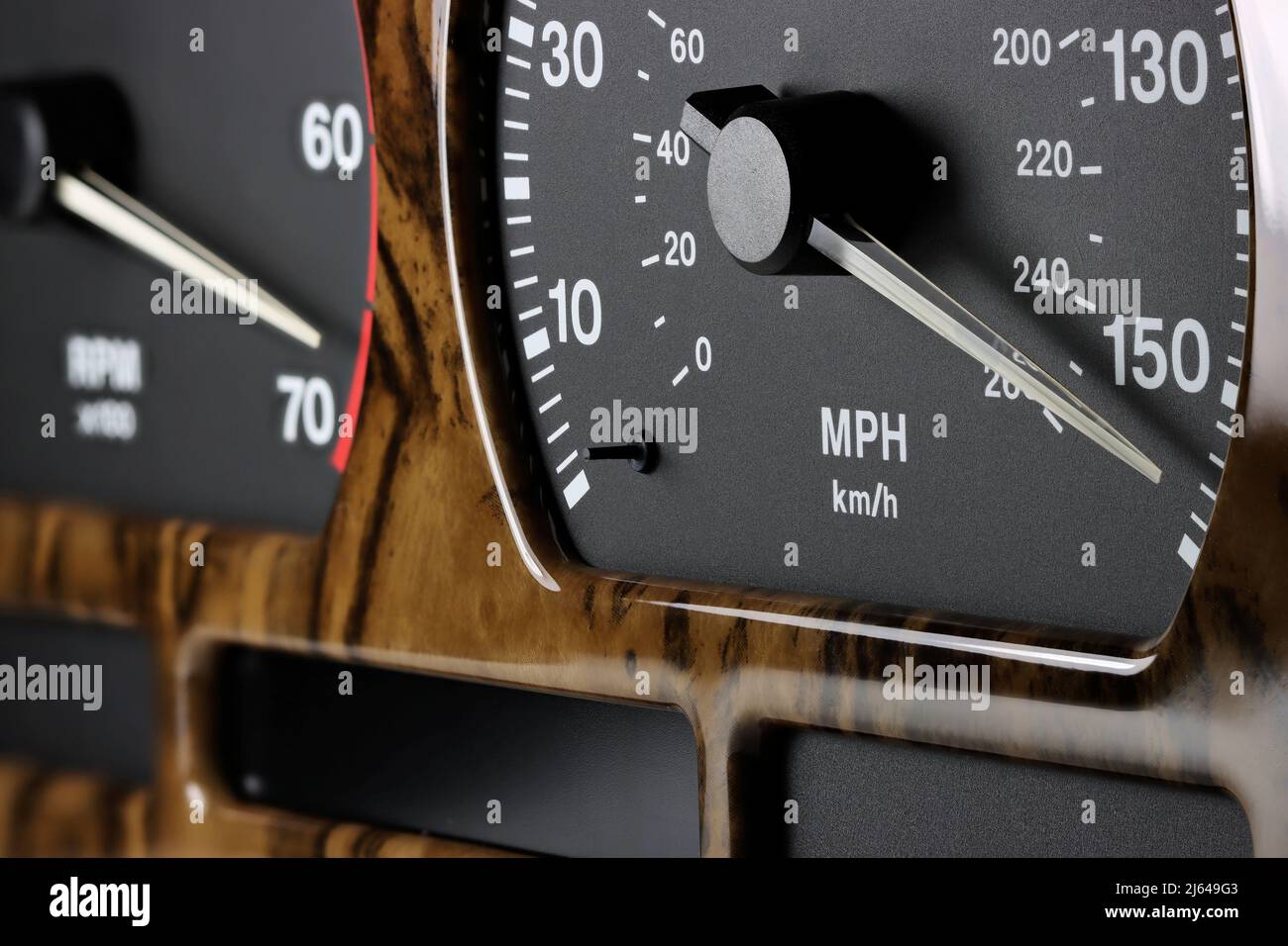 speedometer in car dashboard at full speed Stock Photo - Alamy