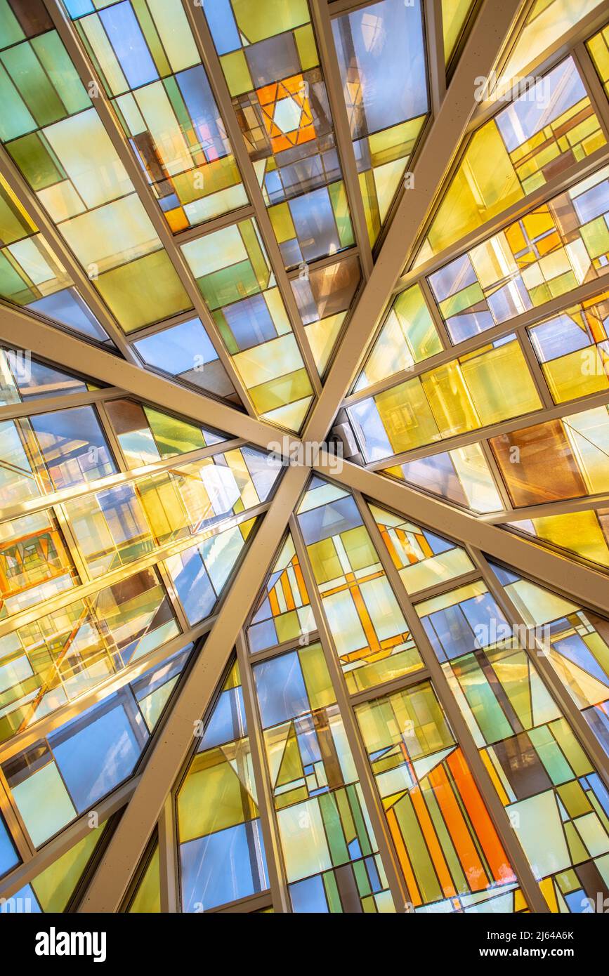 Light through glass block hi-res stock photography and images - Alamy