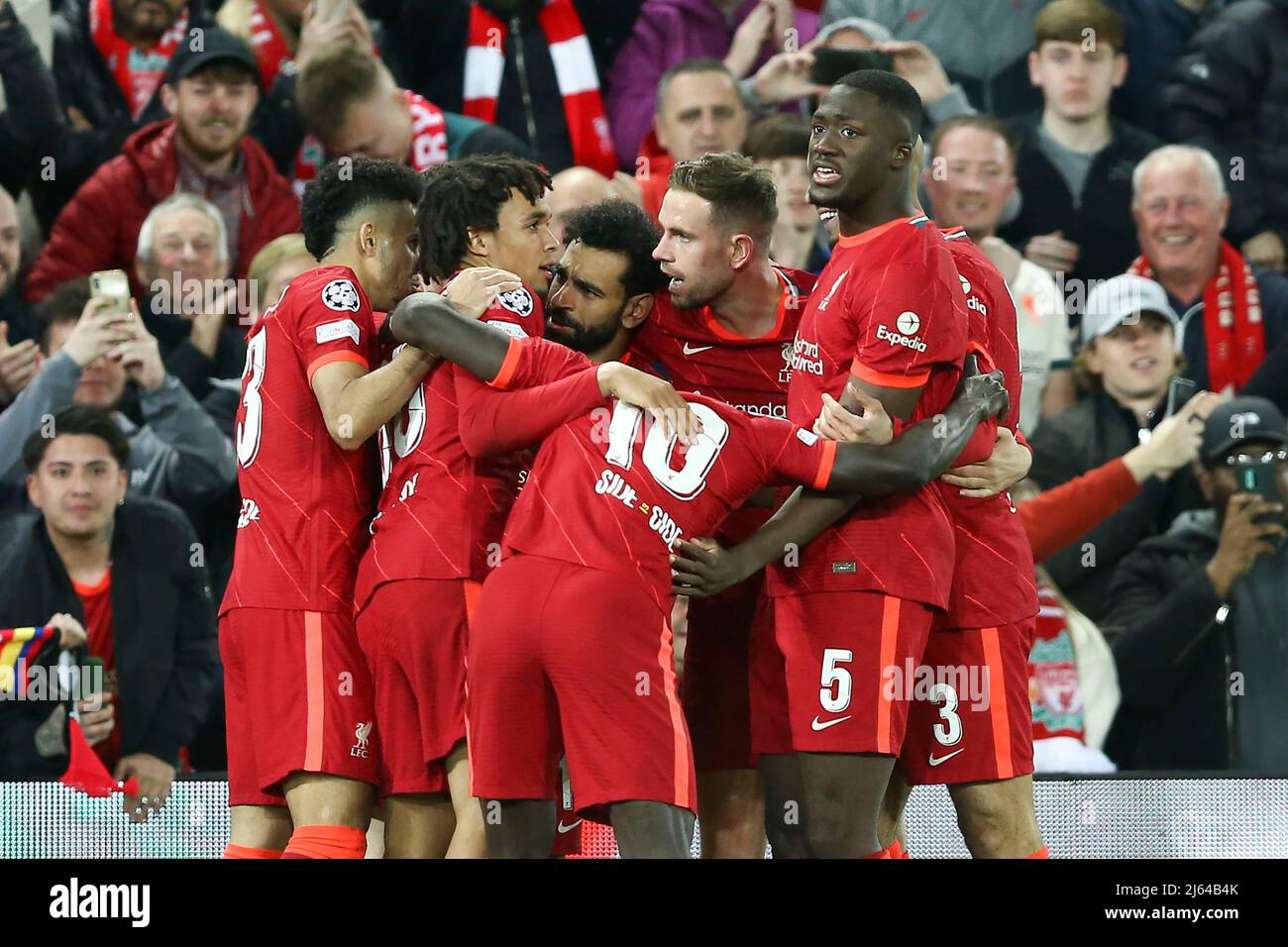 2022 liverpool celebrate goal hi-res stock photography and images - Alamy