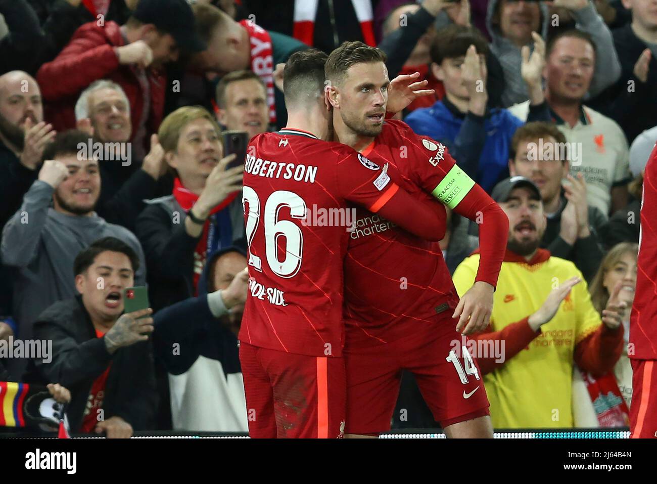 Liverpool players Jordan Henderson (r) and Andrew Robertson celebrate ...