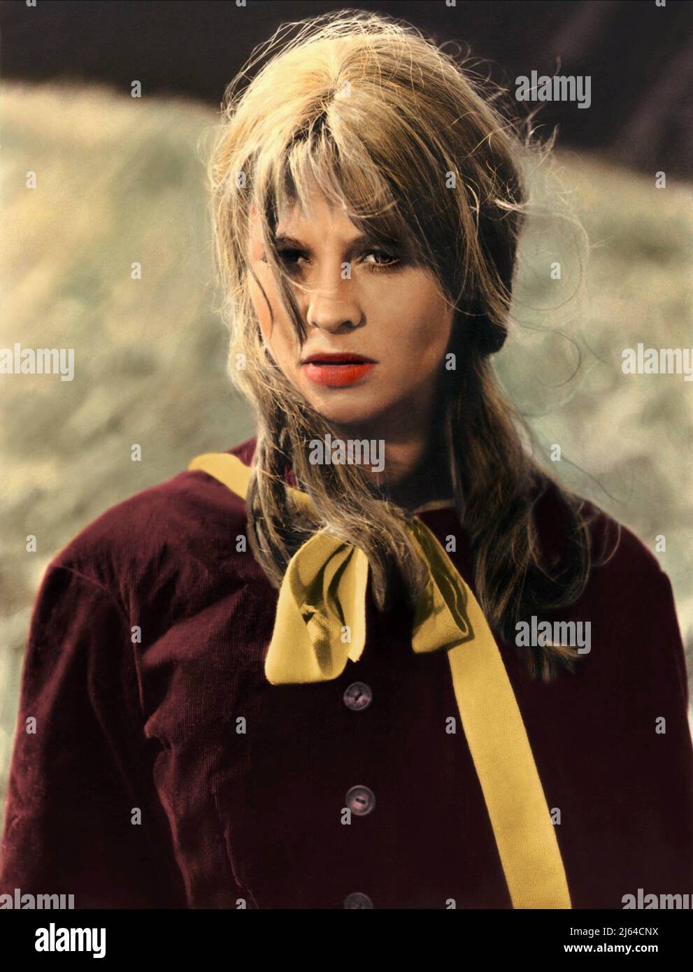 JULIE CHRISTIE, FAR FROM THE MADDING CROWD, 1967 Stock Photo - Alamy JULIE CHRISTIE, FAR FROM THE MADDING CROWD, 1967 Stock Photo - Alamy