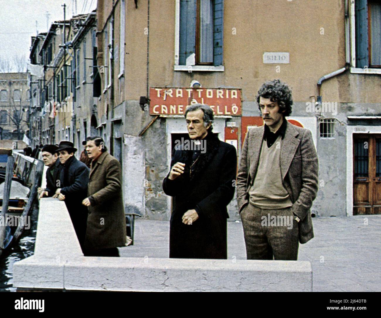 MASSIMO SERATO, DONALD SUTHERLAND, DON'T LOOK NOW, 1973 Stock Photo - Alamy