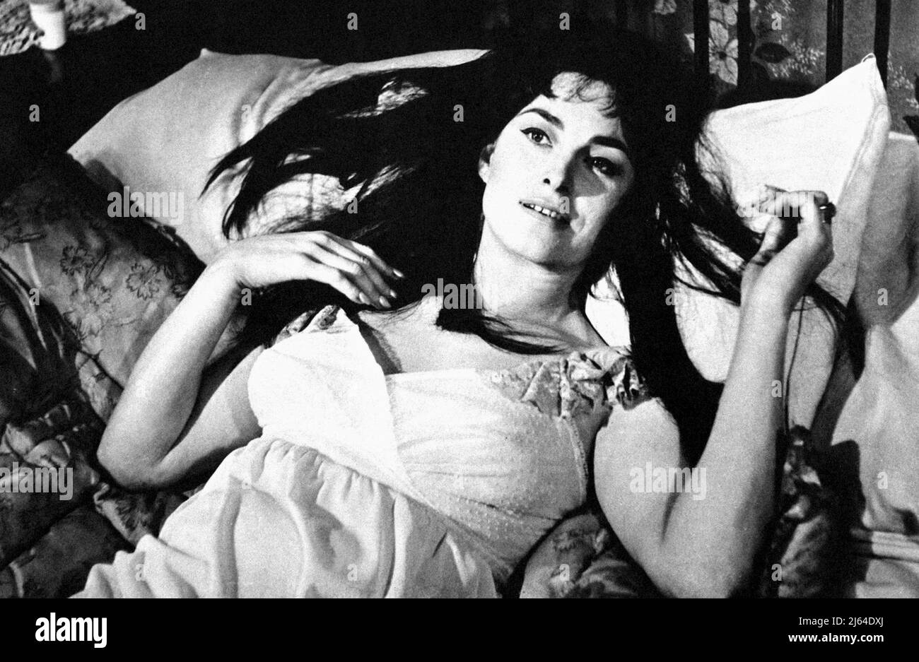 Barbara jefford Black and White Stock Photos & Images - Alamy