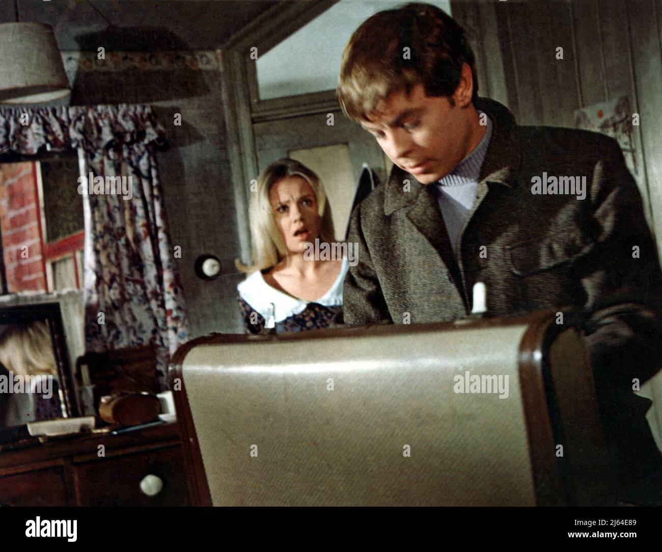 MILLS,BENNETT, THE FAMILY WAY, 1966 Stock Photo - Alamy