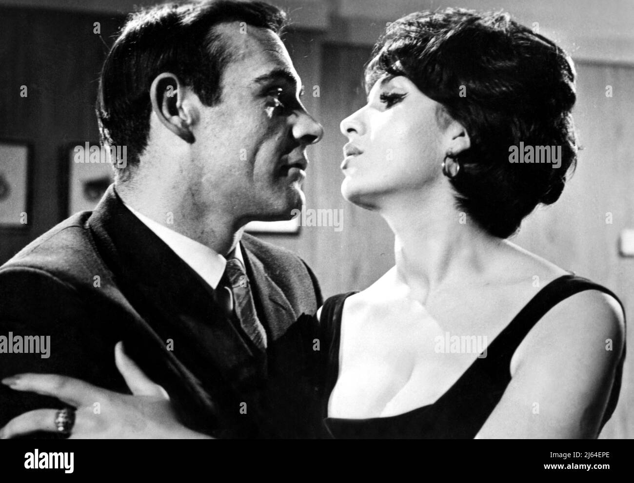 Yvonne romain hi-res stock photography and images - Alamy