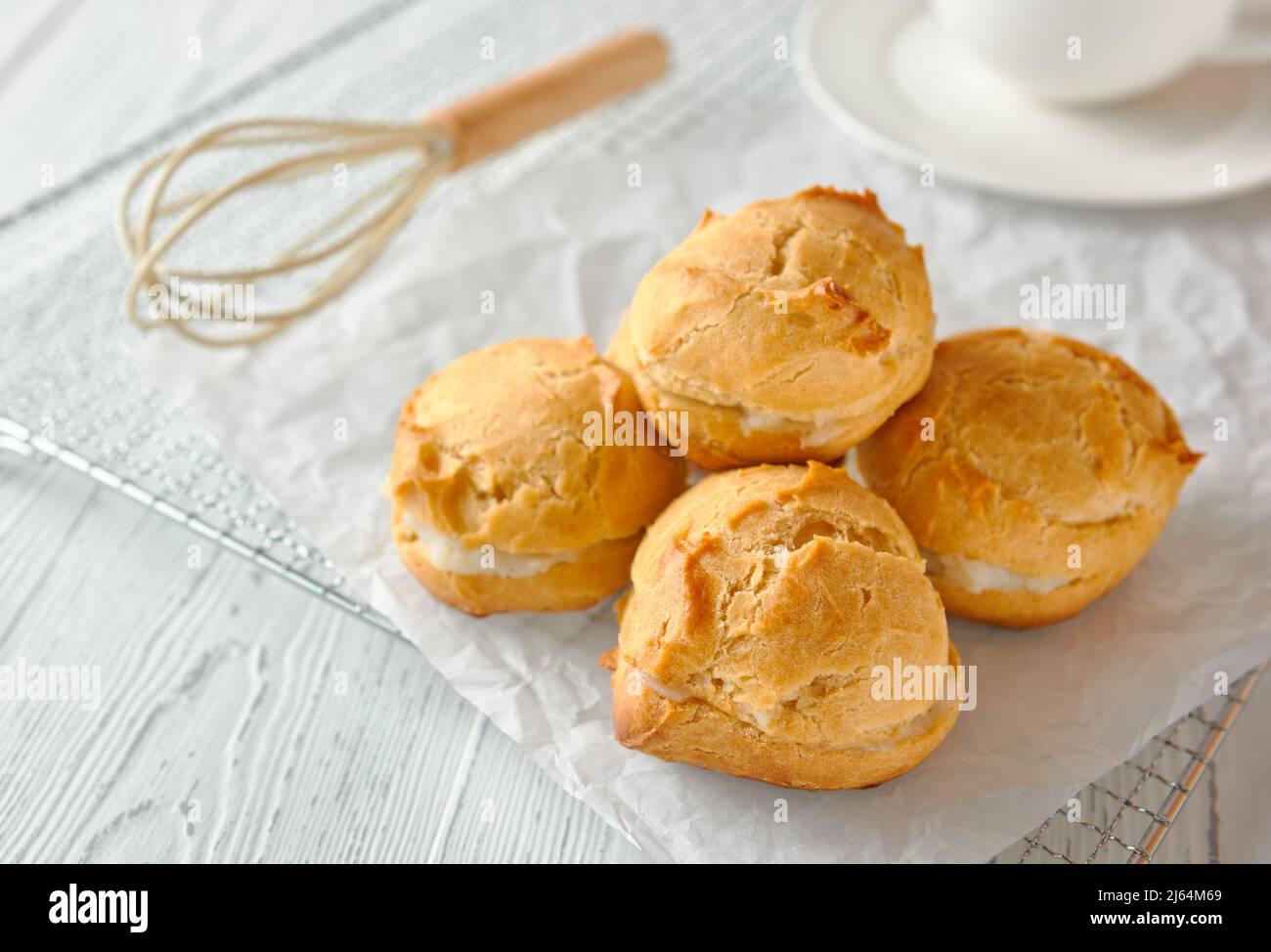 Profiterole, france hi-res stock photography and images - Alamy