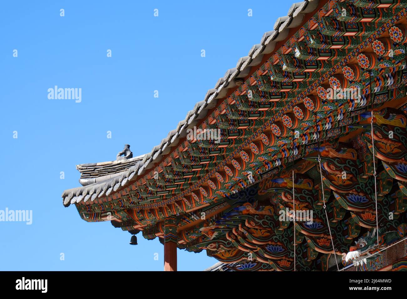 Korean temple hi-res stock photography and images - Alamy