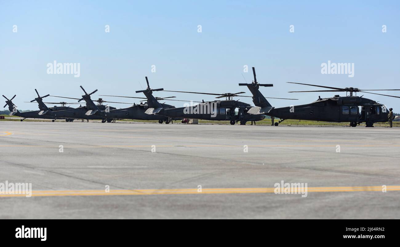 Deployment ceremony hi-res stock photography and images - Alamy
