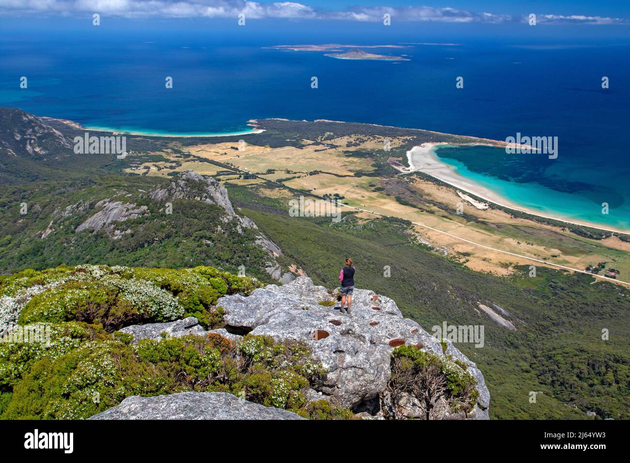 Strzelecki peaks tasmania hi-res stock photography and images - Alamy