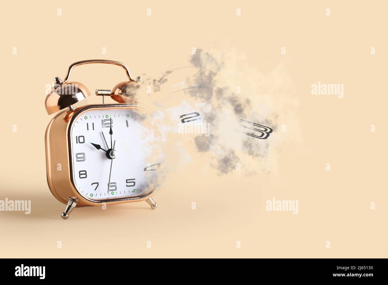 Object crumbling hi-res stock photography and images - Alamy