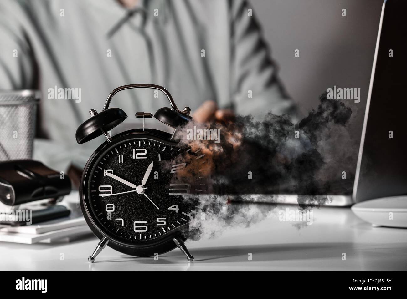 Object crumbling hi-res stock photography and images - Alamy