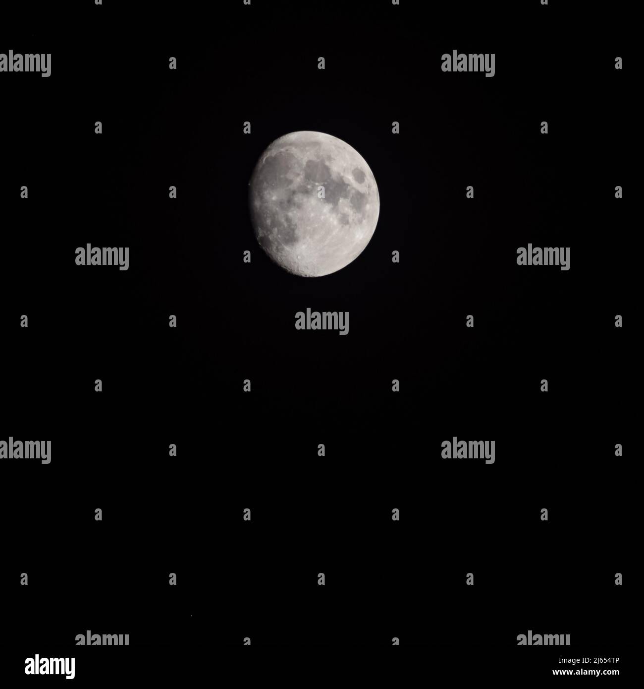 Full moon time lapse clouds hi-res stock photography and images - Alamy