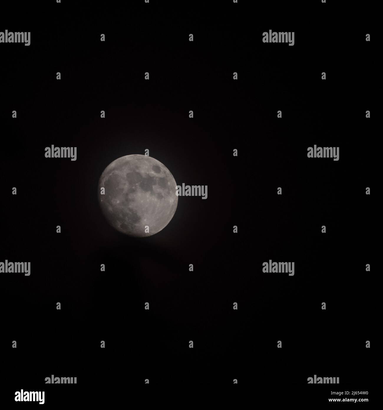 Full moon time lapse clouds hi-res stock photography and images - Alamy