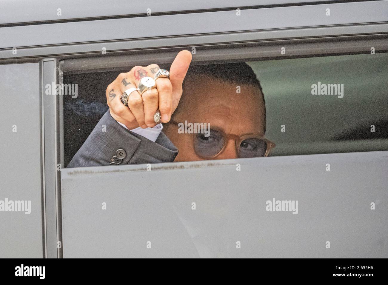 Johnny depp court car hi-res stock photography and images - Alamy