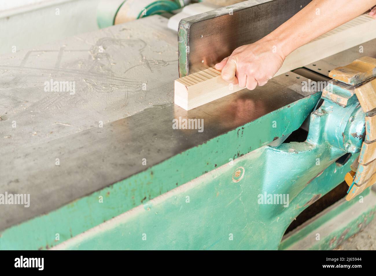Crop anonymous male worker hi-res stock photography and images - Alamy