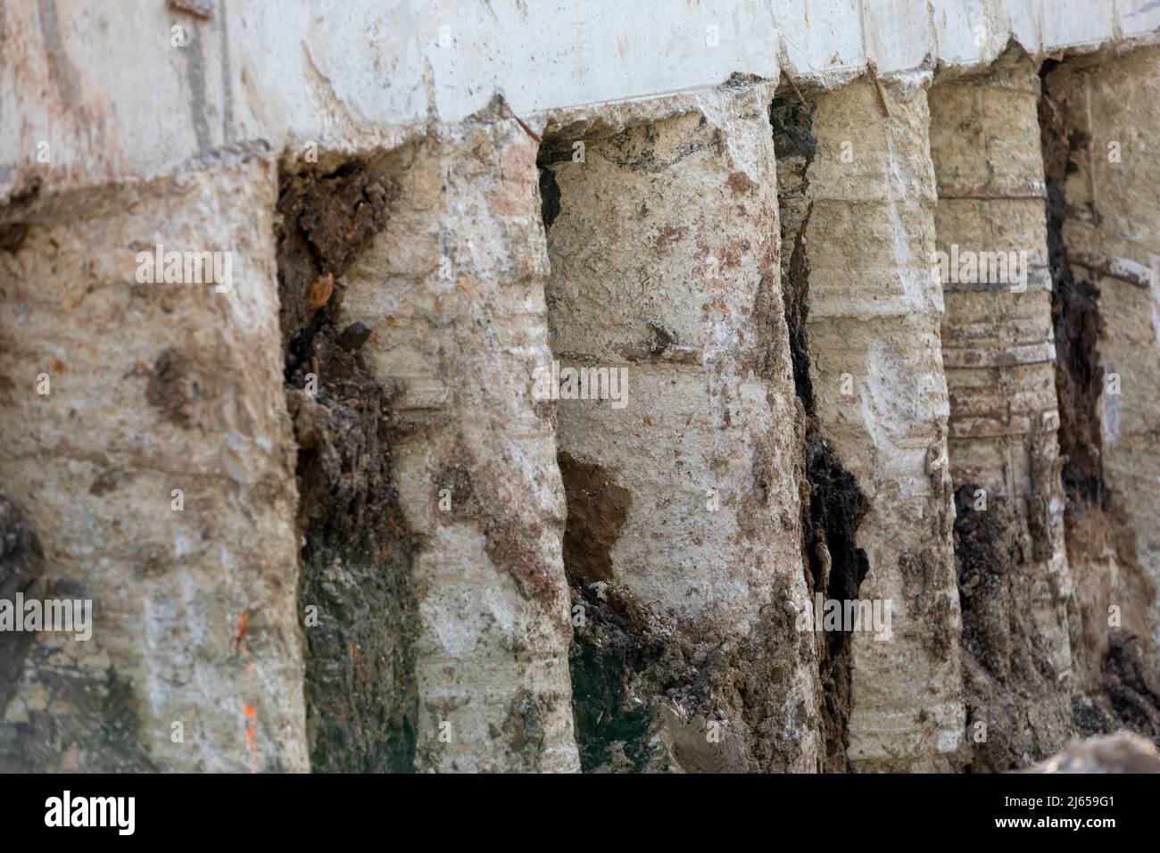 Concrete pillar structure for foundation Stock Photo - Alamy