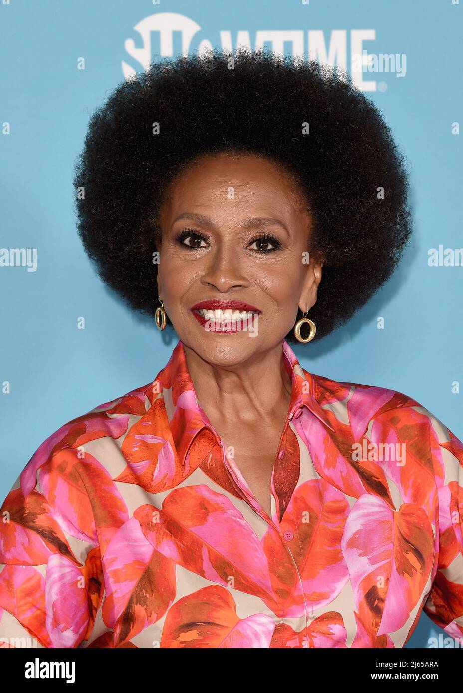 Jennifer lewis hi-res stock photography and images - Alamy