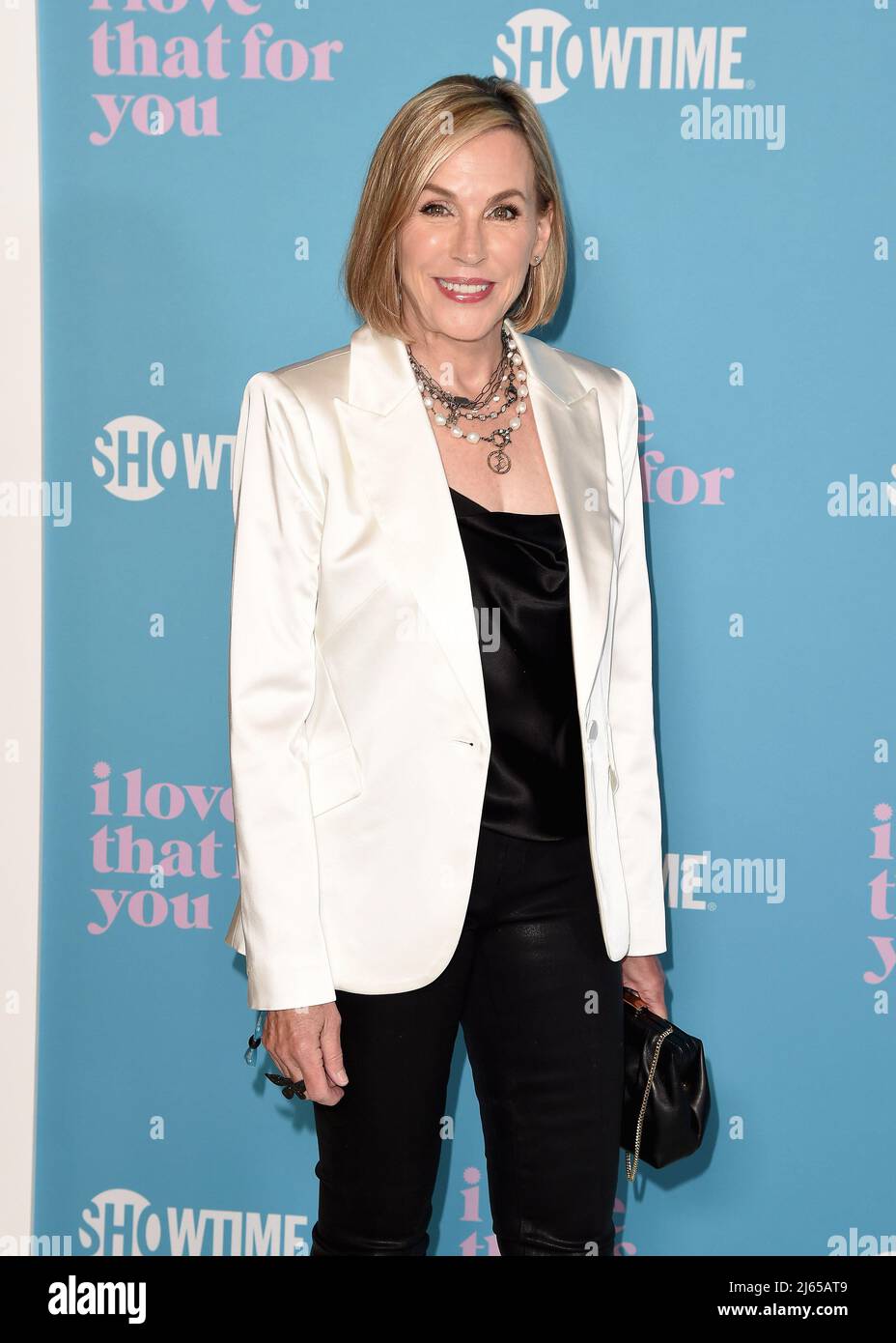 Los Angeles, USA. 27th Apr, 2022. Bess Armstrong walking on the red ...