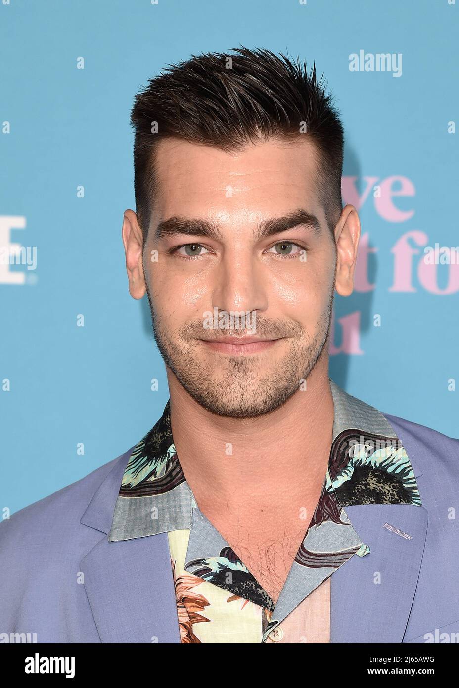 Los Angeles, USA. 27th Apr, 2022. Matt Rogers walking on the red carpet ...