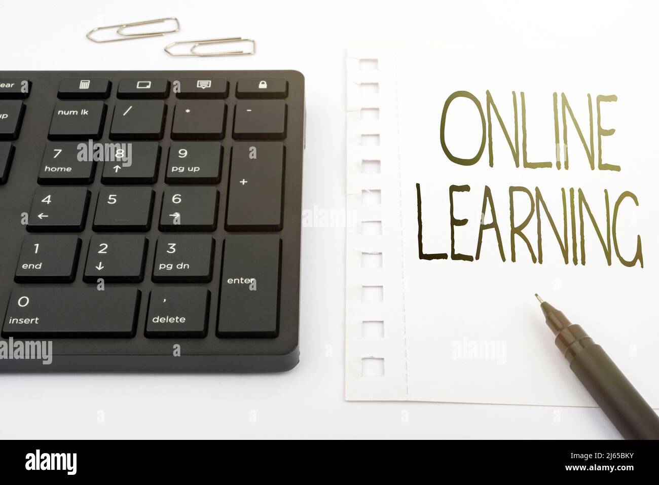 Inspiration showing sign Online Learning. Business approach Larning ...