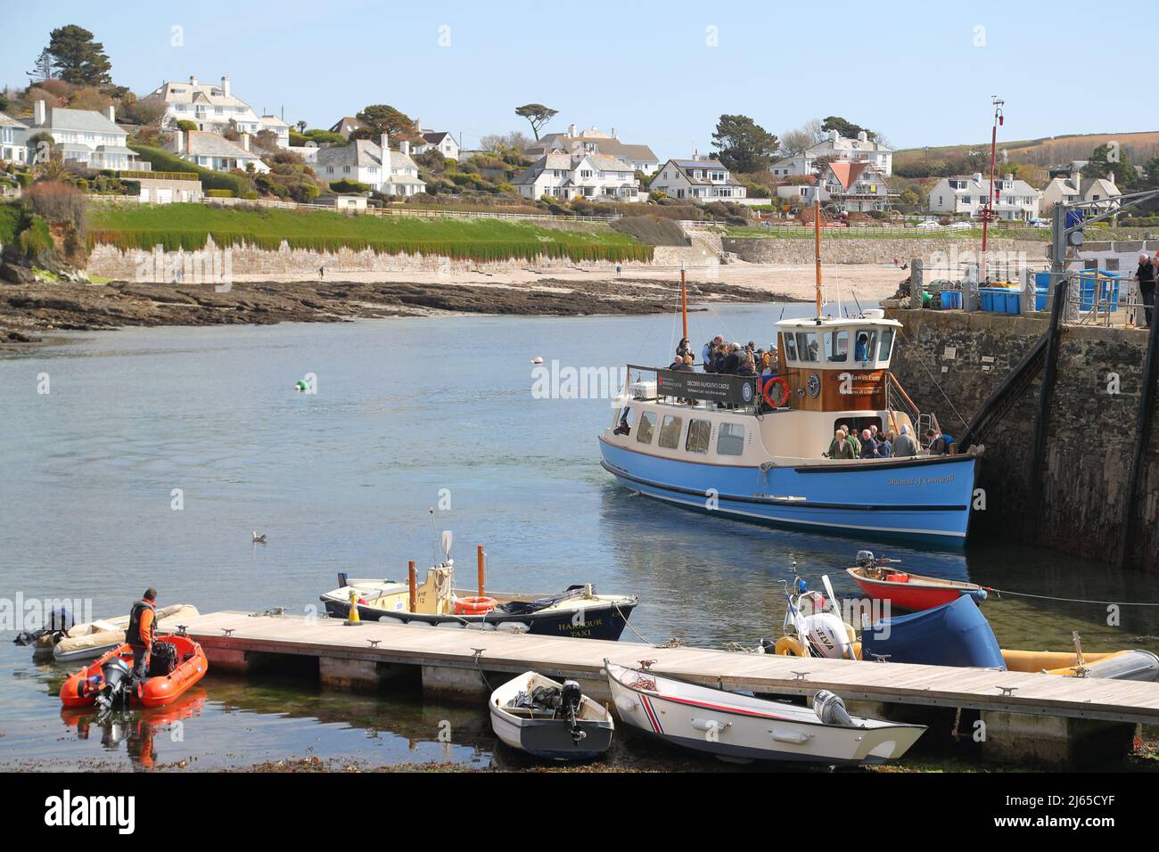 Ferry in St Mawes harbour, Cornwall, UK Stock Photo - Alamy