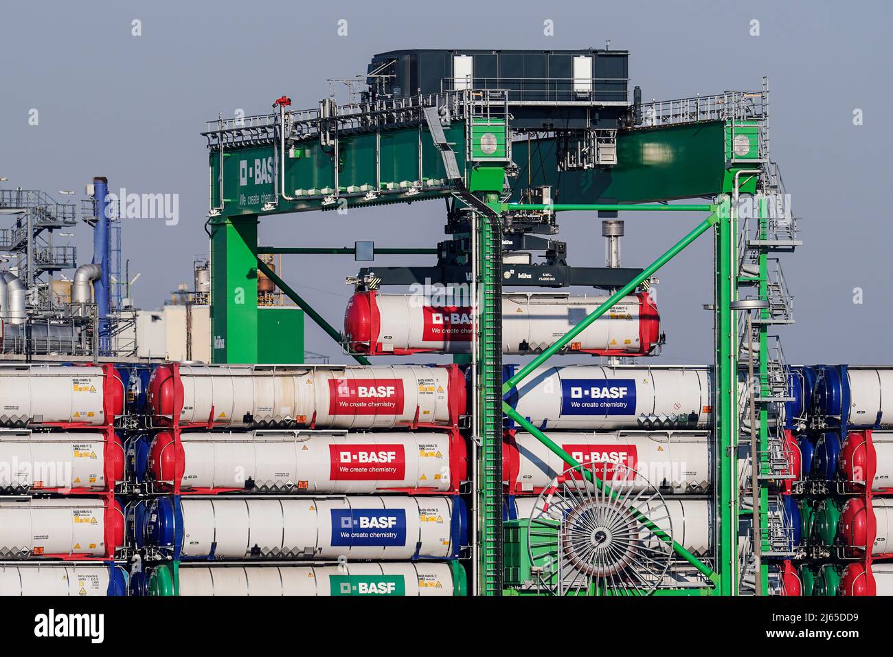 Ludwigshafen, Germany. 28th Apr, 2022. Containers labeled "BASF" are ...