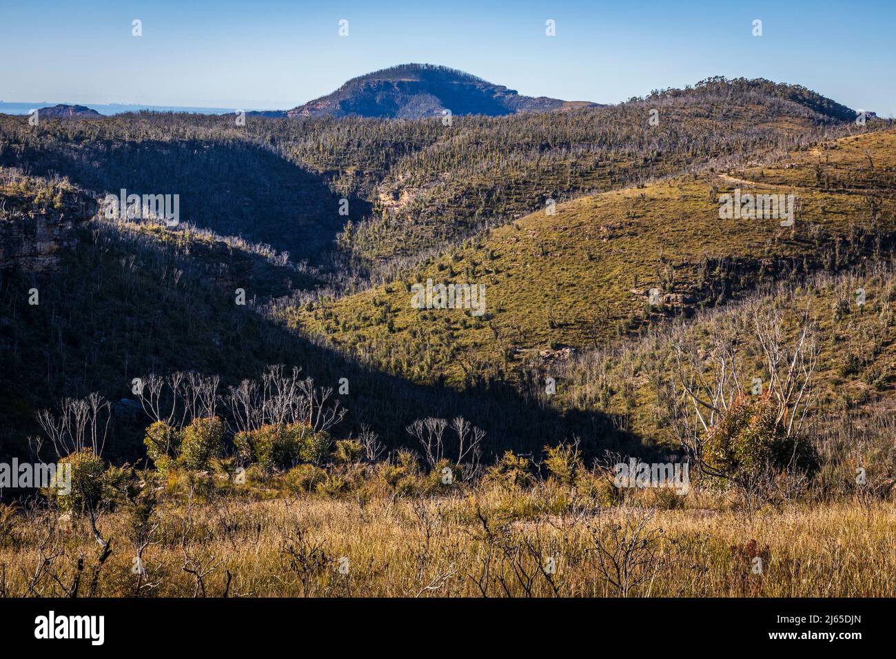 Light shadows on mountains hi-res stock photography and images - Alamy