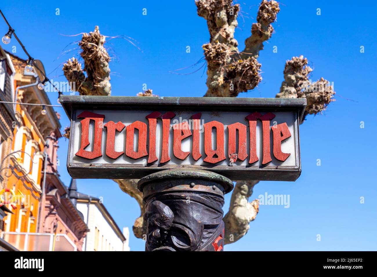 sign Drosselgasse in Ruedesheim, Germany. This narrow street is the ...